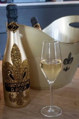 Champagne D.ROCK - Glass Of Bubbly
